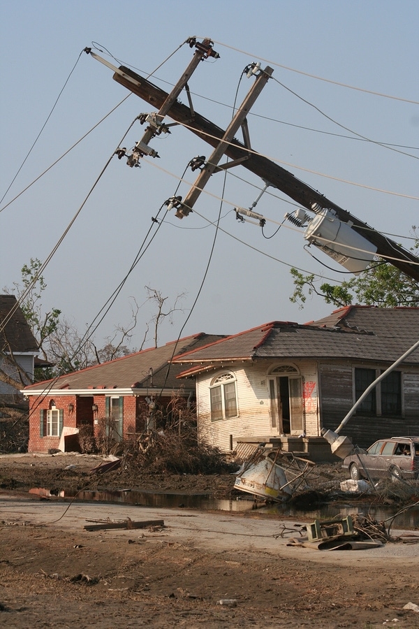 Hurricanes Destroy Power Grids - PortaMaxPower